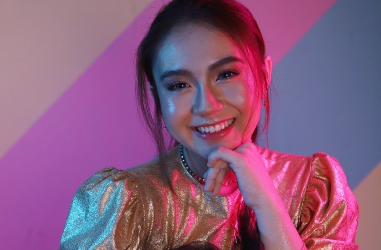 Single ni Ianna na "PINAPA," may nakakaindak na Christmas remix